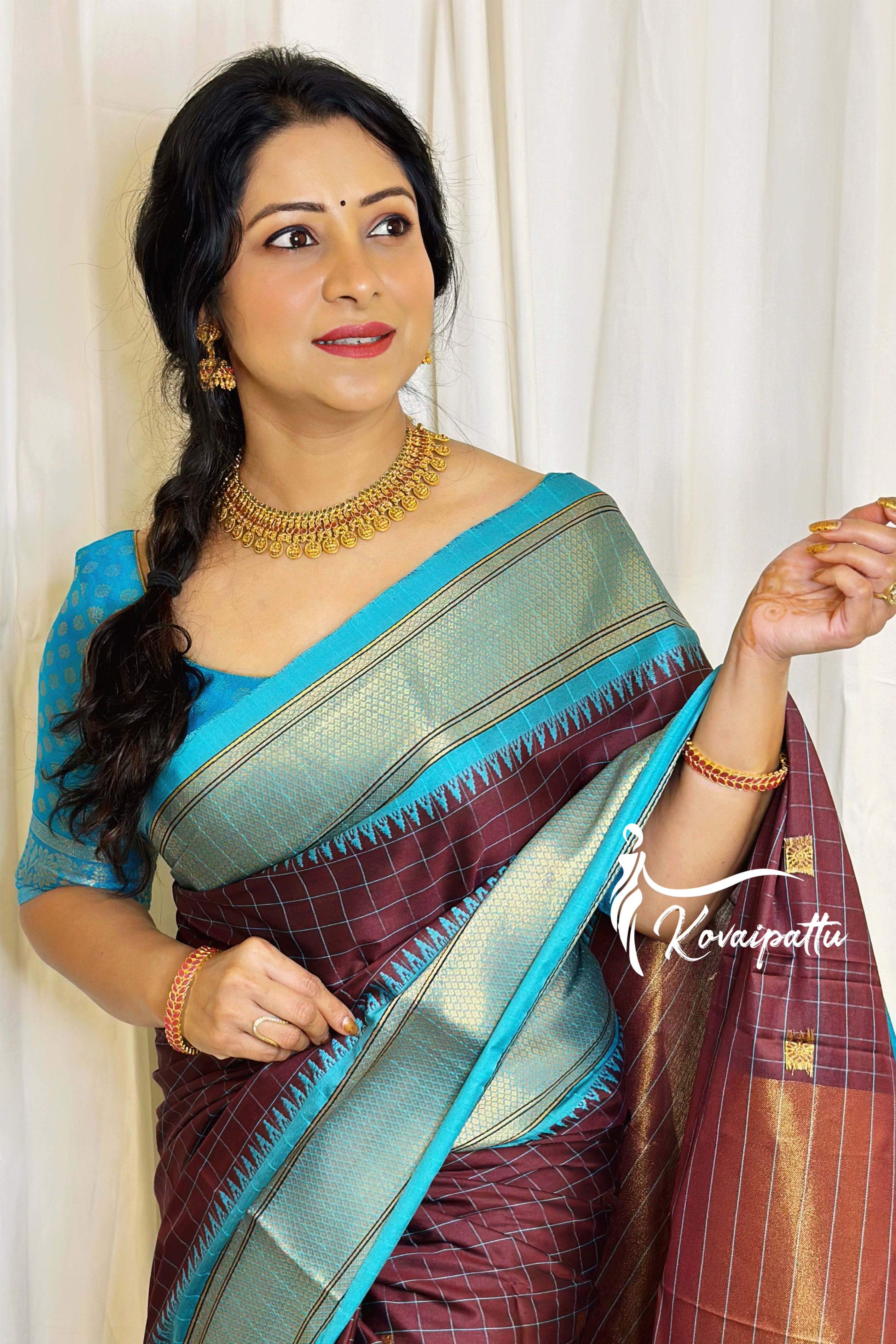 Rena Brown with blue – Kovaipattu